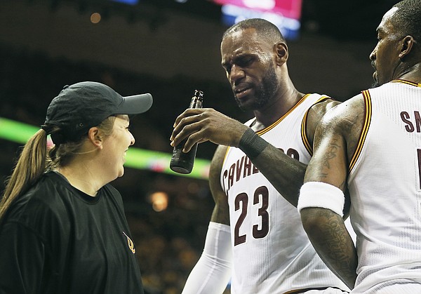 Brewhaha: LeBron upset with brewery over photo with beer | Chattanooga ...