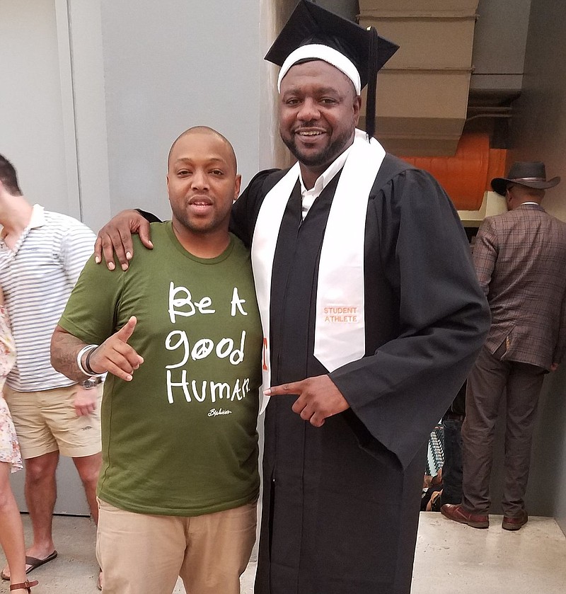 Former Tennessee basketball star Ron Slay earns degree at age 35 ...