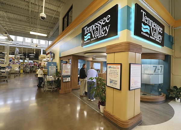 In-store banking rings up customers, as banks, retailers see benefits ...