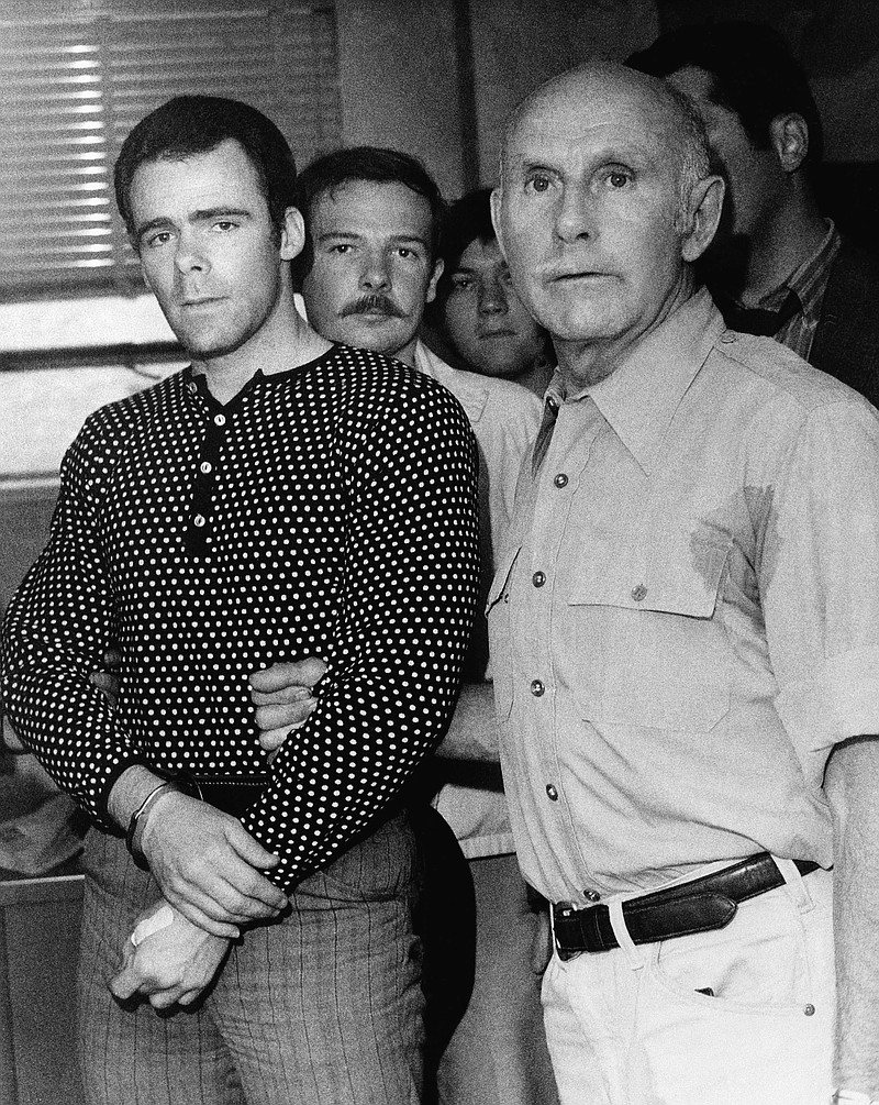 Ex-mob hit man 'Mad Dog' Sullivan dies in NY state prison | Chattanooga ...