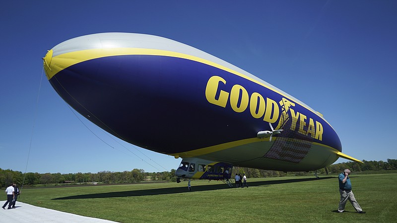 Old dogs, new blimps: Goodyear pilots need to be retrained ...