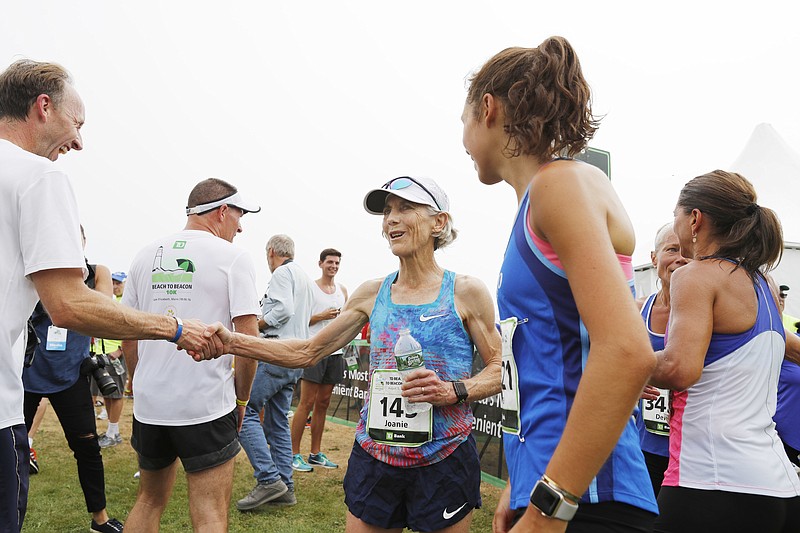 Joan Benoit Samuelson joins runners in 20th Beach to Beacon ...
