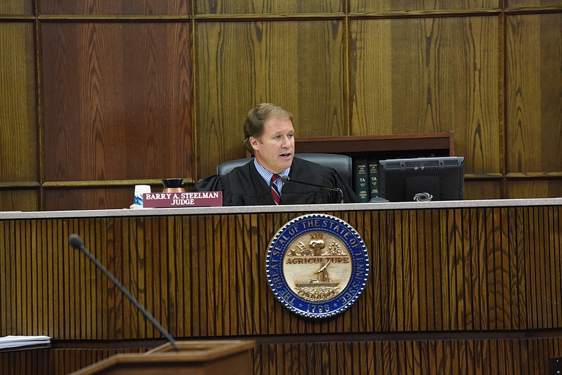 Defense questions eyewitness in 2014 Lookout Valley triple homicide ...