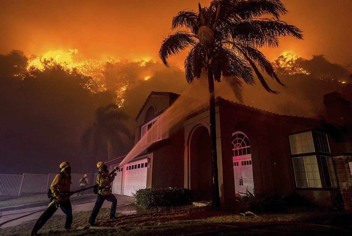 Aggressive firefighters protect Southern California suburbs ...