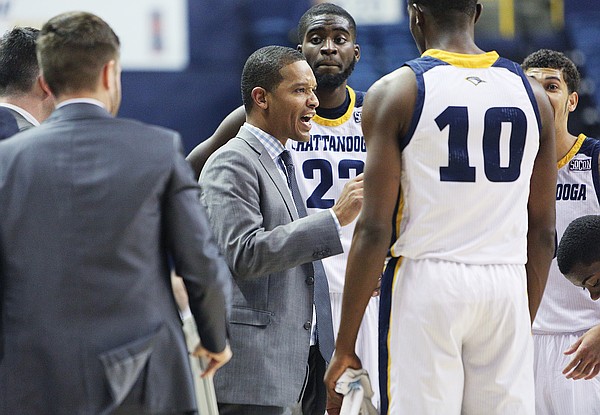Coach Paris likes what he sees from new basketball Mocs | Chattanooga ...