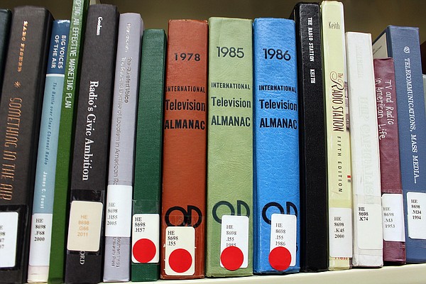 A library without books? Universities purging dusty volumes ...