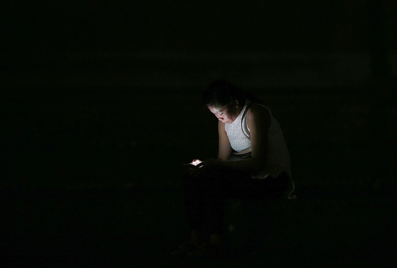 Lights go dark for Earth Hour to highlight climate change | Chattanooga ...