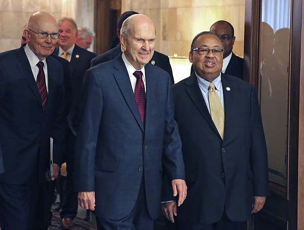 Mormons grapple with race 40 years after ending black ban | Chattanooga ...