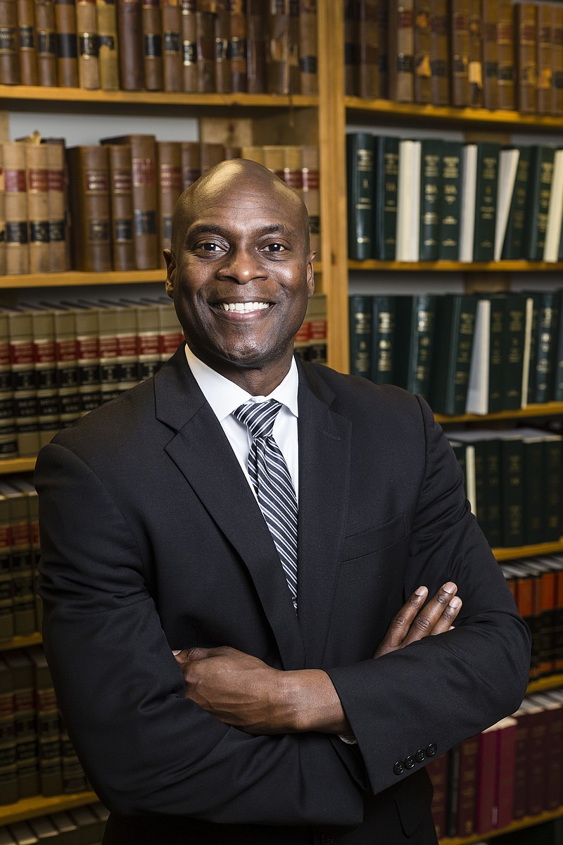 Wade Hinton leaves City Hall to head diversity effort at Unum | Chattanooga Times Free Press