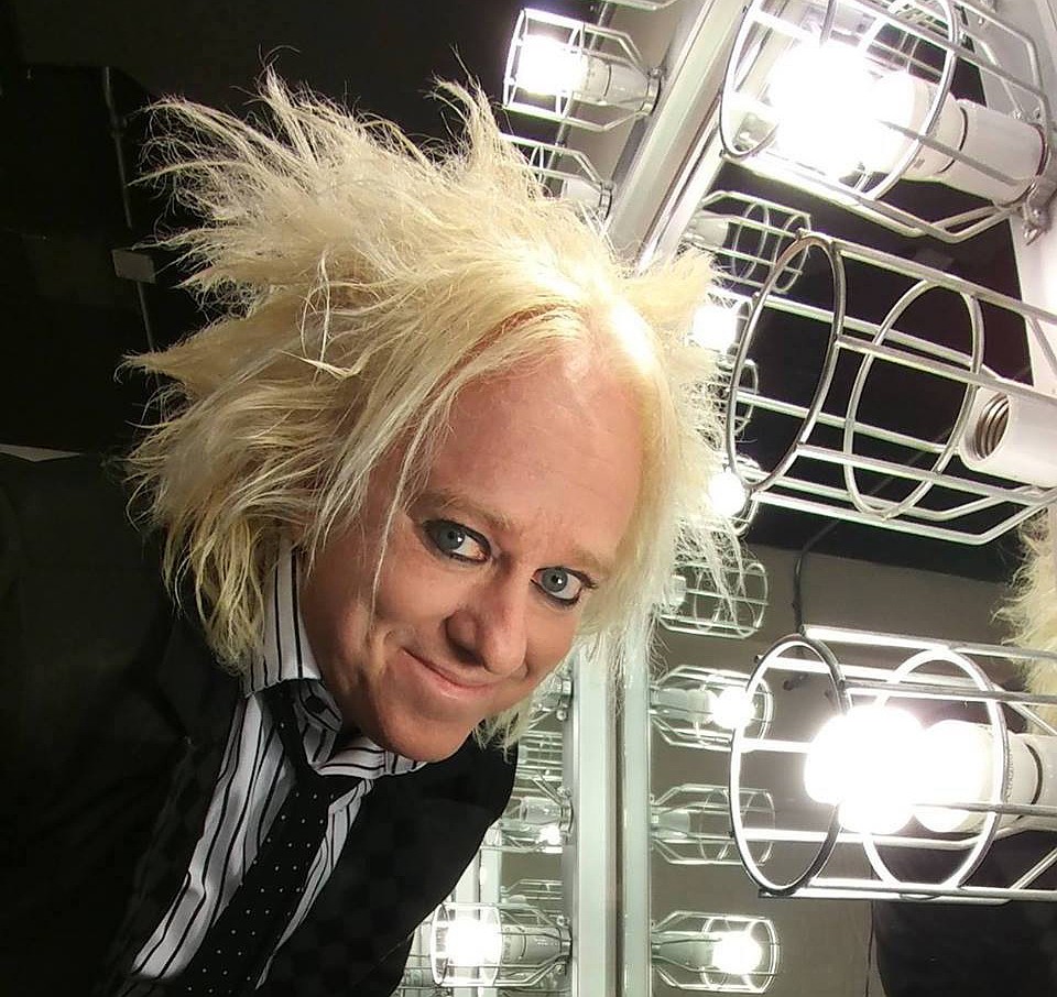 Record-setting comedian performs at Comedy Catch | Chattanooga Times ...