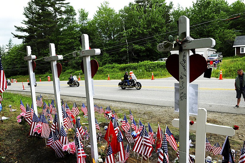 Thousands of motorcyclists ride in honor of 7 bikers killed ...