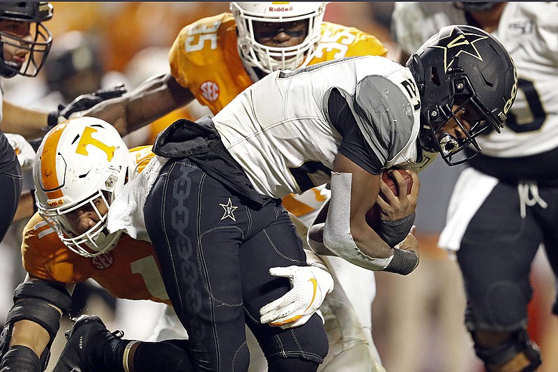 Tennessee Vols rode dominating defense back into the bowl picture ...