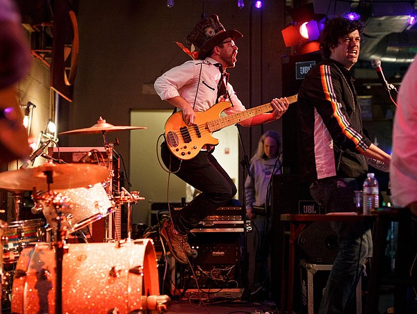 Friday night fun: Nightfall music series begins virtual shows June 5 ...