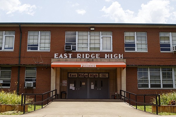 East Ridge police arrest 11 students at East Ridge Middle/High School ...
