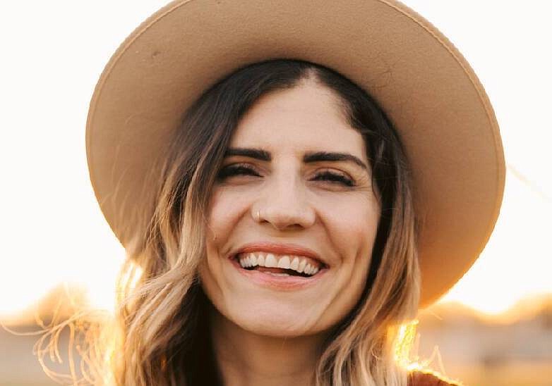 In 'There I Am,' author Ruthie Lindsey journeys through trauma, tragedy to truth, independence ...