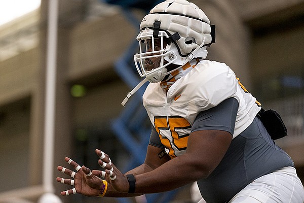 Tennessee's Brandon Kennedy not through with adventurous college ...