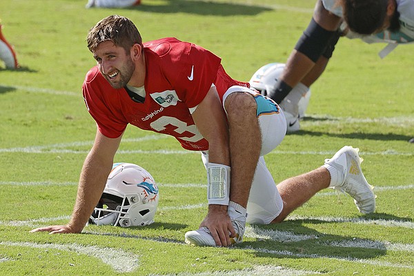 NFL teams surprise in final cuts before season | Chattanooga Times Free ...