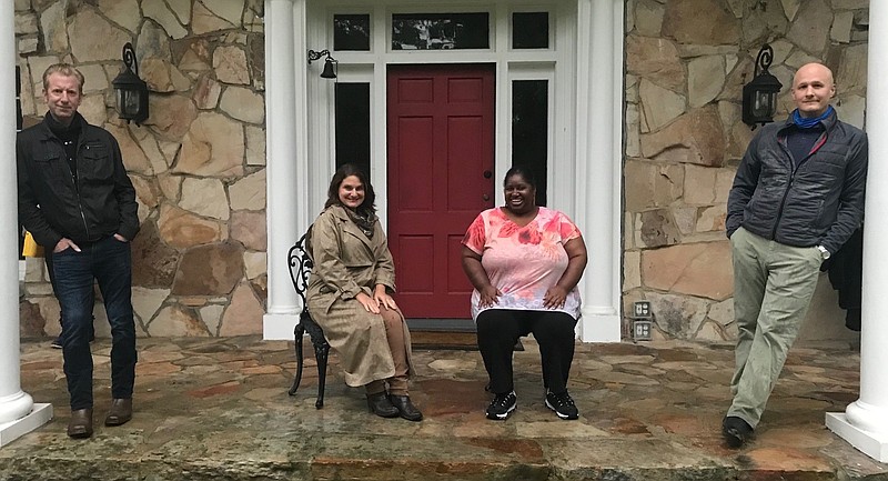 Art shows, plays, holiday photo sessions among Chattanooga-area events ...