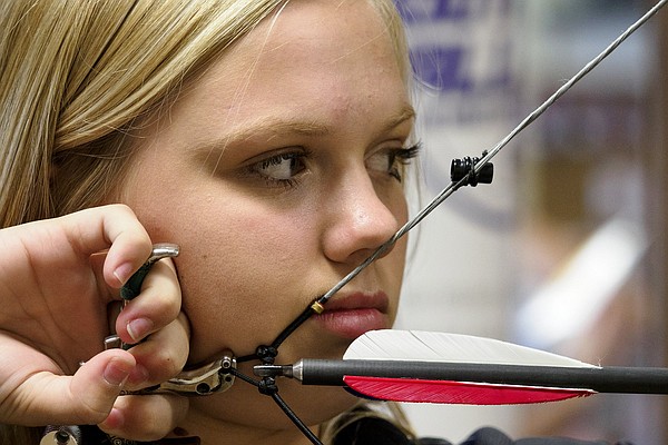 Wiedmer: Whitwell's Grace Moore doesn't need her bow and arrow to hit ...