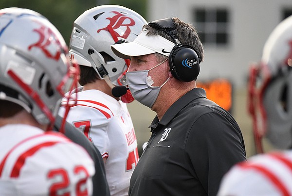 Hargis: Season of unknowns has added to stress for football coaches ...