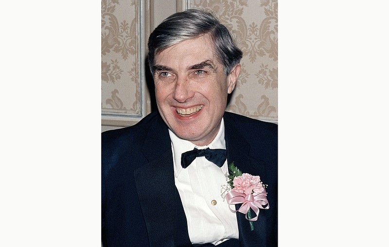 Neil Sheehan, Pentagon Papers reporter, Vietnam author, dies ...