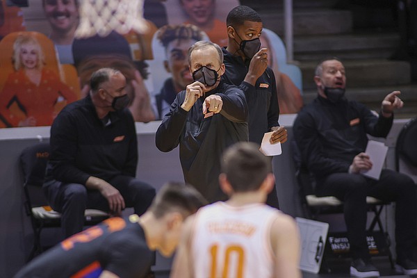 Wiedmer: Will COVID-19 be the Grinch who steals March Madness ...