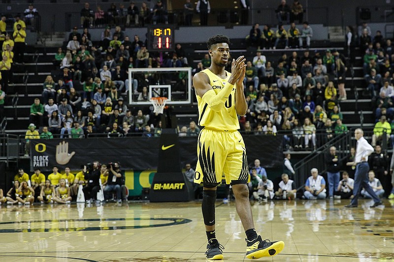 Tennessee not delving too deep into its Pac-12 basketball connections ...