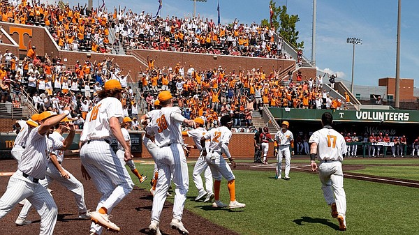 Max Ferguson's blast squares series for Vols against top-ranked ...