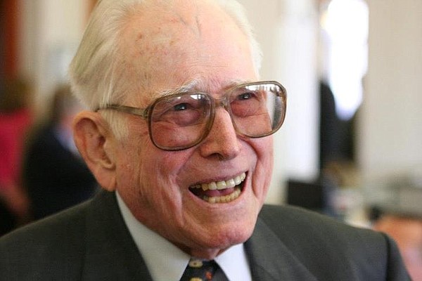 J.B. Collins, longtime City Hall reporter, dies at 103 | Chattanooga ...
