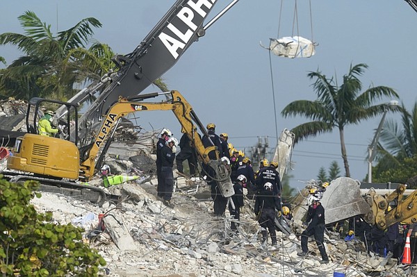 Condo demolition opens up fresh rubble in collapse search | Chattanooga ...