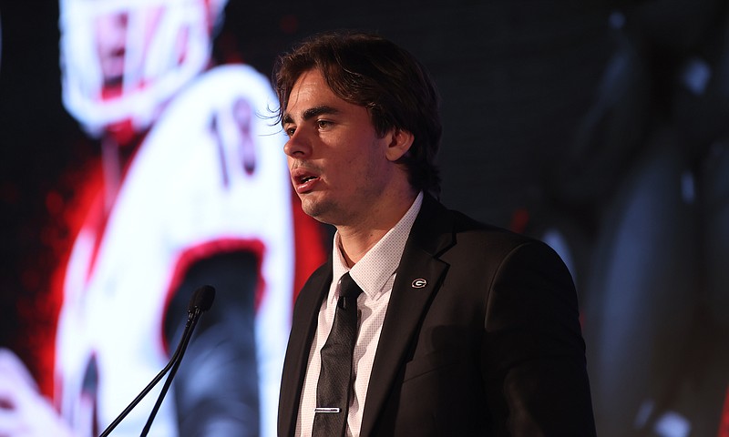 JT Daniels: 'USC cares about football; Georgia cares a lot about ...