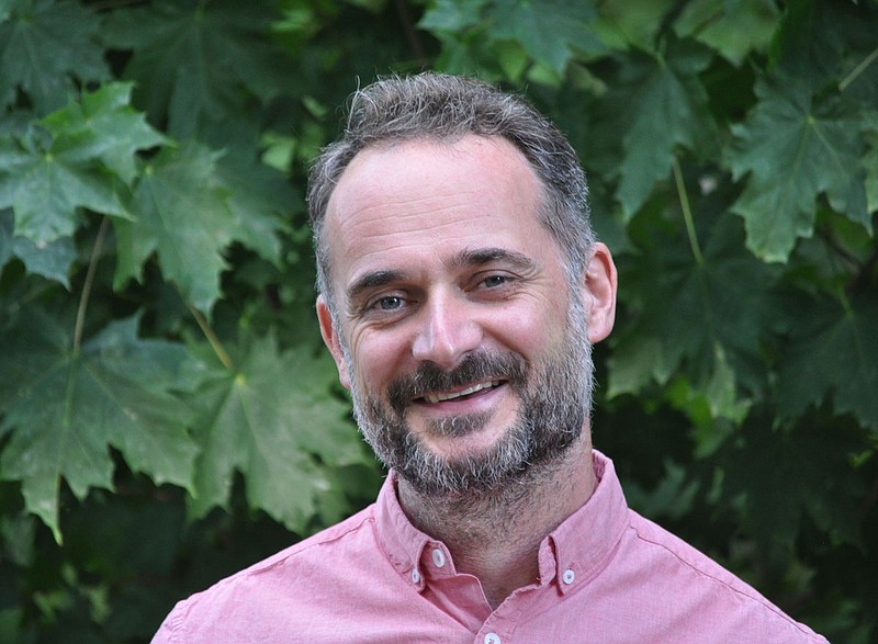 Review: In new book, University of the South professor explores ...